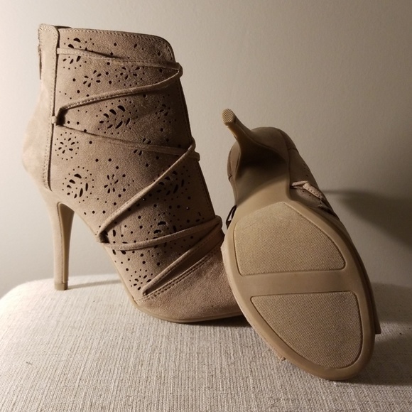 LC Lauren Conrad | Shoes | Lauren Conrad Heels | Poshmark